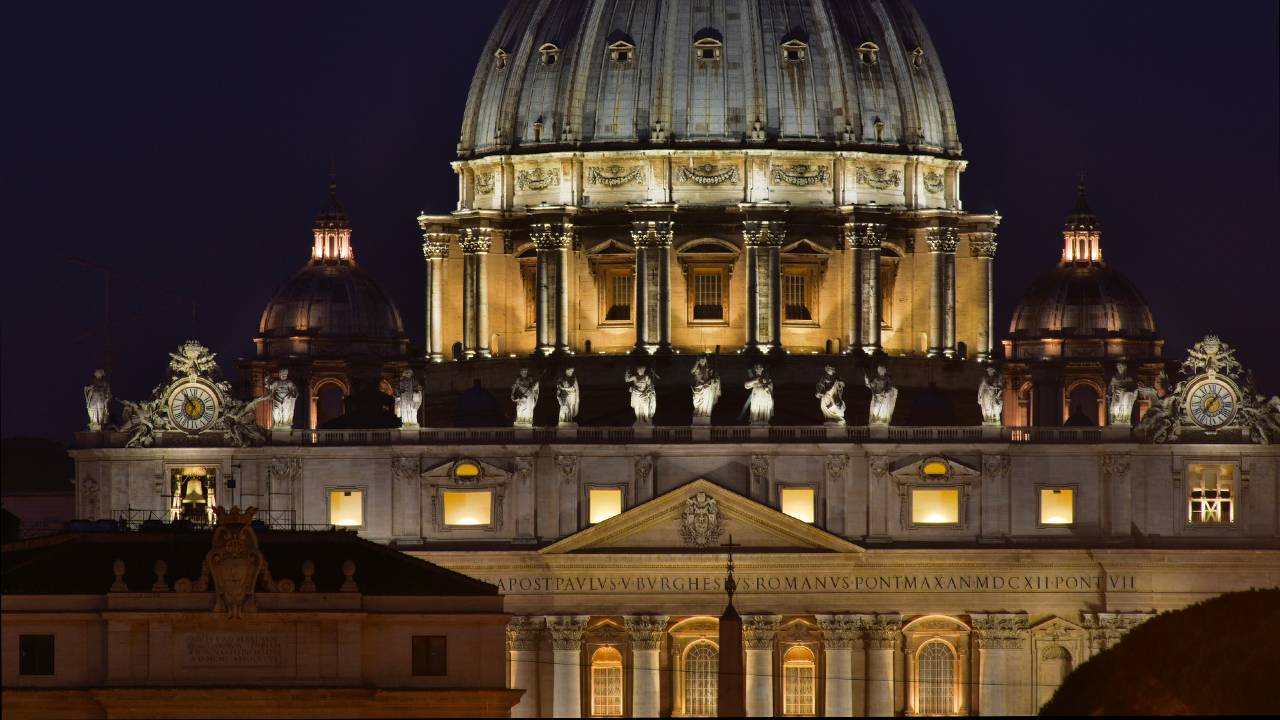 A perseguição do clero e as sanções da Santa Sé